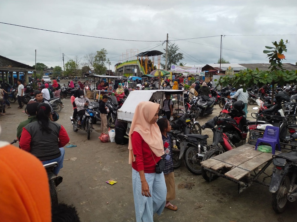 Keindahan Pantai Sialang Buah Terlihat Dari Sisi Jembatan – Mediacenter